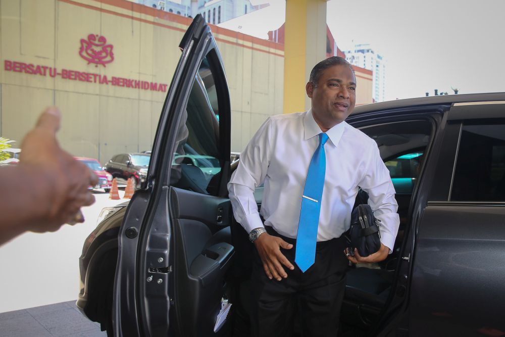 Abdul Azeez’s corruption, money laundering trial to begin Aug 18 ...