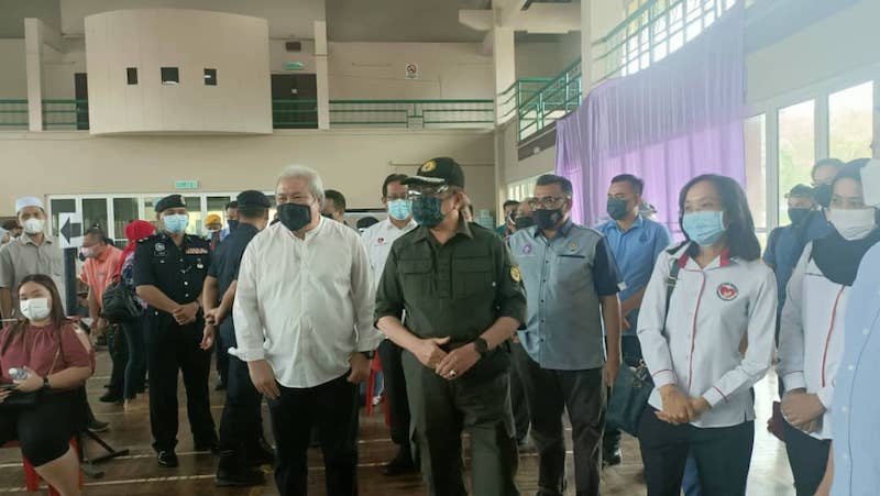 Abang Johari: Sarawak to go all out in making ‘vaccine passports ...