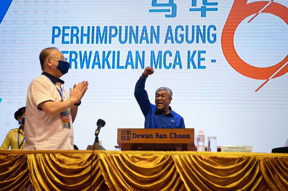 PM Ismail: Umno-MCA constructive cooperation proves more beneficial to ...