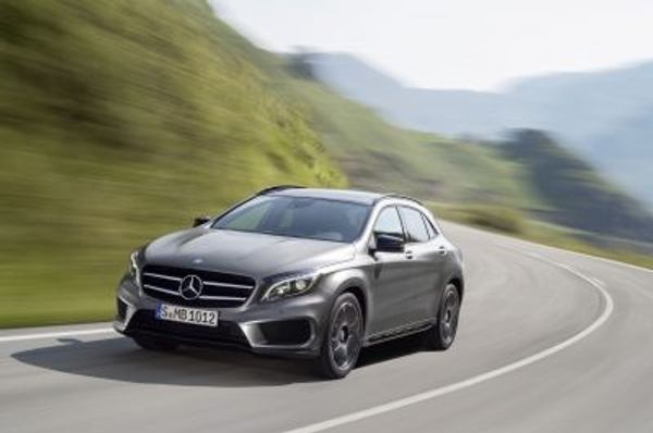 Georgia May Jagger is the new face of the Mercedes-Benz GLA (VIDEO ...